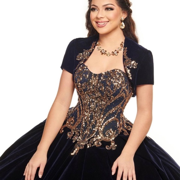 Mary's Bridal | Dresses | Marys Bridal Alta Couture Strapless ...